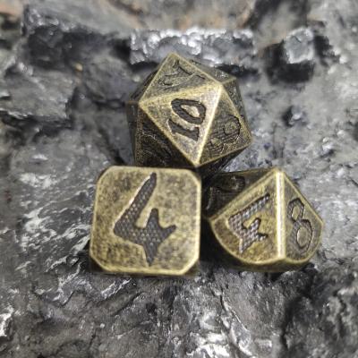 Cina Dice Colored Polyhedral Sets Manual Grinding Practical Multipurpose Resistant Sharp Edged in vendita