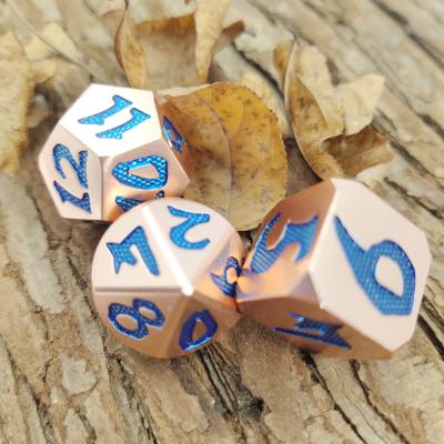 China Practical Plating Sharp Manual Grinding Durable Set Customization Polyhedral Dice Set à venda