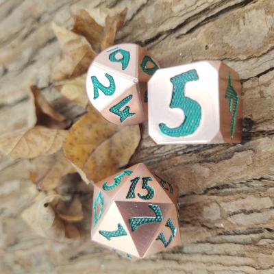 Cina Small RPG Role Sharp Edge Luxury RPG Dice Set Neat Sharp Edges Green Metal Copper in vendita