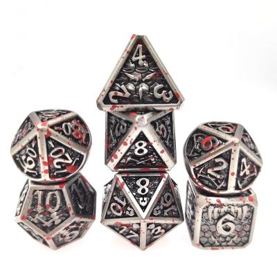 Cina Tabletop Game Metal RPG Dice  Neat Sharp Edges Liqui Role Playing Dice Games in vendita