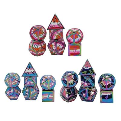 Cina 16mm Smooth RPG Metal Dice Custom DND Logo Rainbow Game Set in vendita