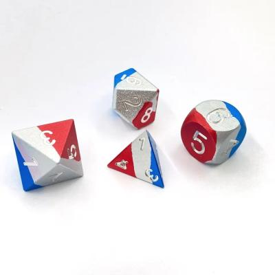 Cina Smooth Light Bule Metal Dice Colorful Polyhedral DND Gaming Dice Set in vendita