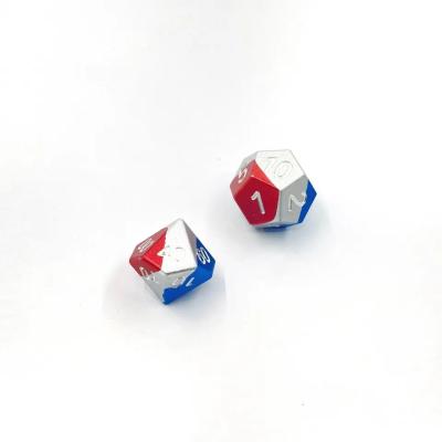 Cina Smooth Light Bule Metal Dice Colorful Polyhedral DND Gaming Dice Set in vendita