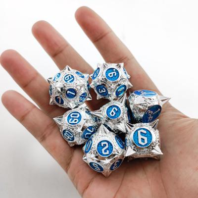 Cina Durable Polyhedron Metal RPG Dice Set Dragon And Dungeon 16mm Sparkle in vendita