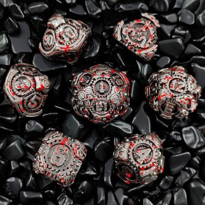 Cina Gear Metal Dice Set DND Dungeons And Dragons TRPG Polyhedral Dice D6 Table in vendita