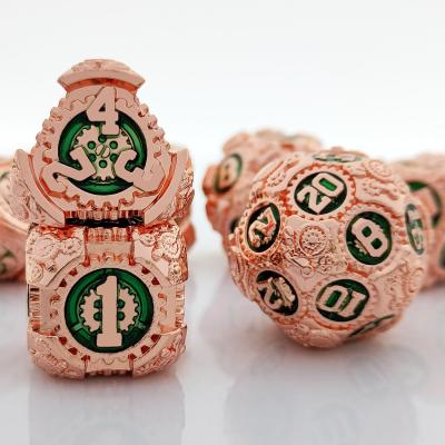 Cina Gear Metal Dice Set DND Dungeons And Dragons TRPG Polyhedral Dice D6 Table in vendita