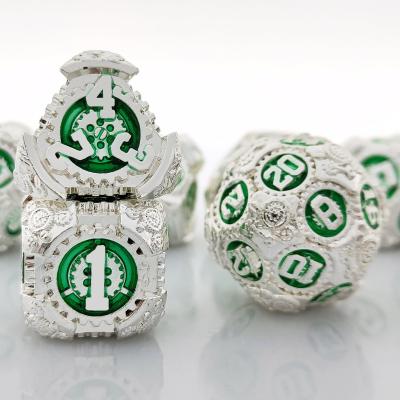 Cina Gear Metal Dice Set DND Dungeons And Dragons TRPG Polyhedral Dice D6 Table in vendita