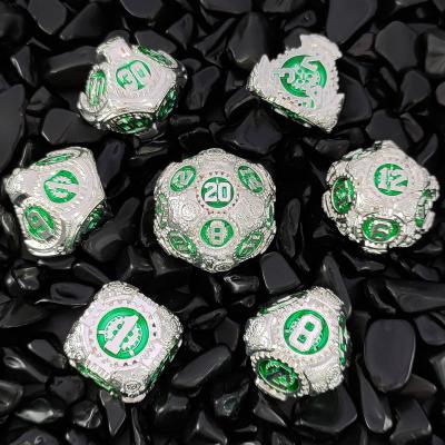 Cina Gear Metal Dice Set DND Dungeons And Dragons TRPG Polyhedral Dice D6 Table in vendita