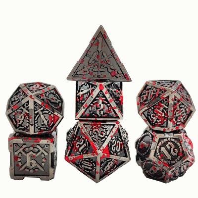 Cina Sword Metal RPG Dice Hand Polished Cruzu Dungeon And Long DND# in vendita