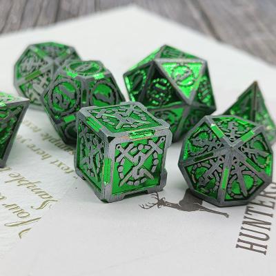Cina Sword Metal RPG Dice Hand Polished Cruzu Dungeon And Long DND# in vendita