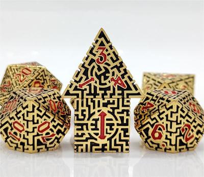 Cina Solid Maze Multi -Faceted Metal Dice DND#RPG Dungeon And Long Crusu in vendita