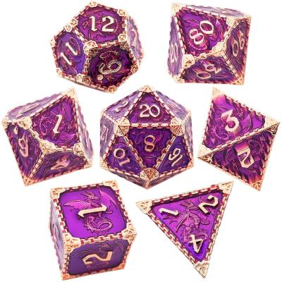 Cina Multi -Faceted Metal RPG Dice Flying Dragon Solid Smooth Dragon DND in vendita