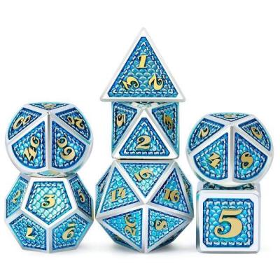 Cina Dragon Scale Solid Metal Dice Set Multi Color DND RPG Bright Colors in vendita