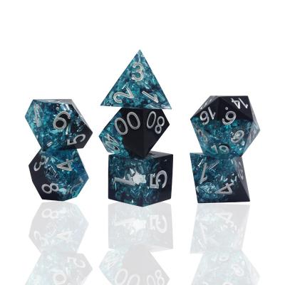 Cina Blue Black Resin Material Dice Set Dragon And Dungeon Polyhedral in vendita