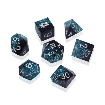 Cina Blue Black Resin Material Dice Set Dragon And Dungeon Polyhedral in vendita