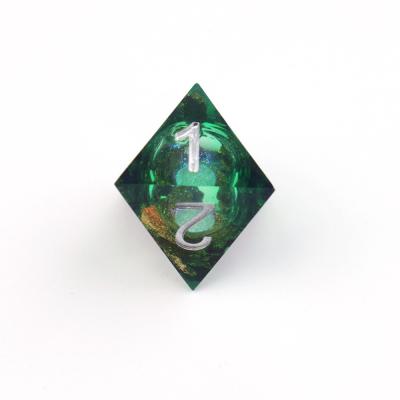 Chine Jeu de bureau à multiples facettes en résine naturelle en feuille d'or verte Dice Border Gate à vendre
