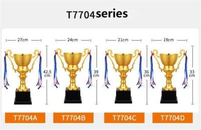 Cina Customized Metal Trophy Cup 32cm Hight Tear Resistant in vendita