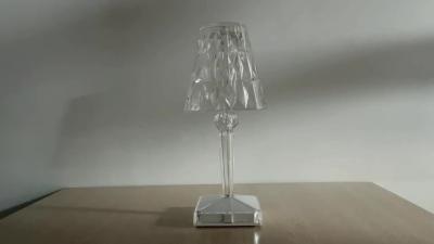 China Oriental Design Modern Luxury Cheap Price Table Lamp Clear Led Desk Lighting for Room for sale