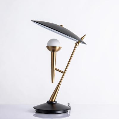 China Nordic light extravagant and warm bedside reading table lamp for sale