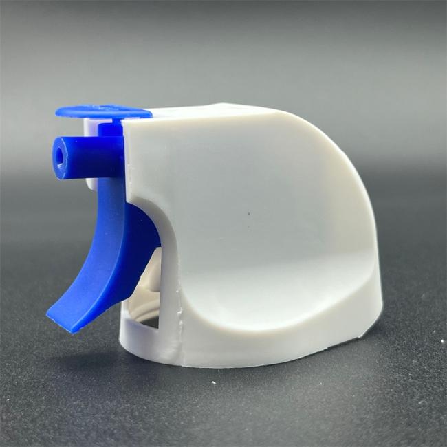 Spray nozzle in use demonstrating foam coverage