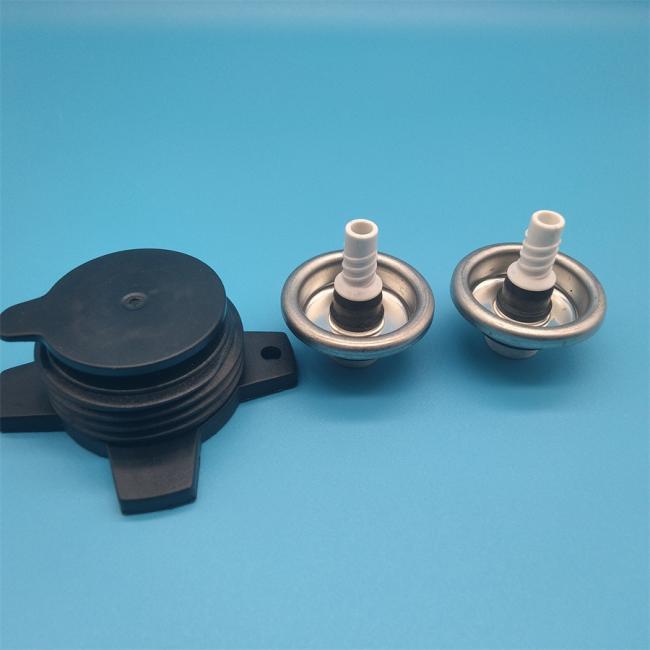 PU Foam Spray Valve in use during construction application