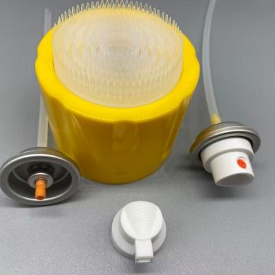 China Heavy Duty Foam Cleaner Valve with Cleaning Brush Cap for Carpet and Seat Care for sale