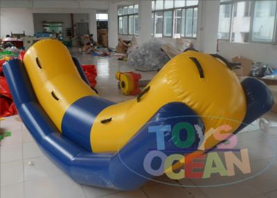 中国 黄色い裏庭の膨脹可能な水は 4 人のプレーヤーのために熱中する使用料を駐車します 販売のため