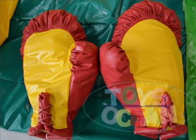 Cina Guantoni da pugile gonfiabili giganti per il PVC del gioco del ring con schiuma dentro in vendita