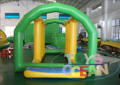 Cina Dimensione su misura parco di galleggiamento dell'acqua dell'acqua di sport sigillata aria del ponte gonfiabile del parco in vendita