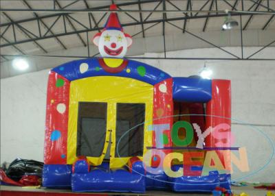 中国 裏庭の小型スライドが付いている小さく膨脹可能でおかしい王冠の幸せなホップの跳躍の城 販売のため