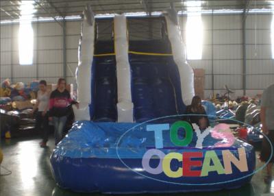 Cina acquascivolo gonfiabile blu del PVC di 7x4x5m con il piccolo stagno per affitto in vendita