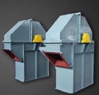 China Efficient Stable Belt Type Bucket Elevator Conveying Hoisting Machine for sale