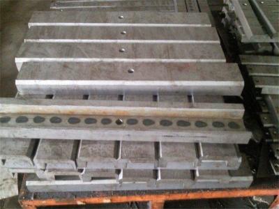 China Impact crusher spare parts impact liner and crusher liners factory price for sale