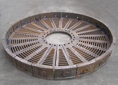 Cina Lavorare di CNC la fabbrica resistente all'uso della fodera del piatto e del mulino a palle della fodera dell'acciaio legato HRC 62 in vendita