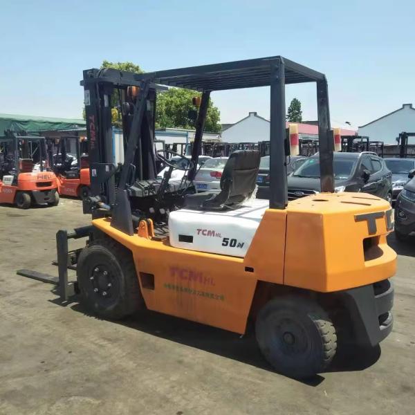 Quality Second Hand TCMFD50 Forklifts Used 5 Ton LPG Forklift for Machinery Repair Shops for sale