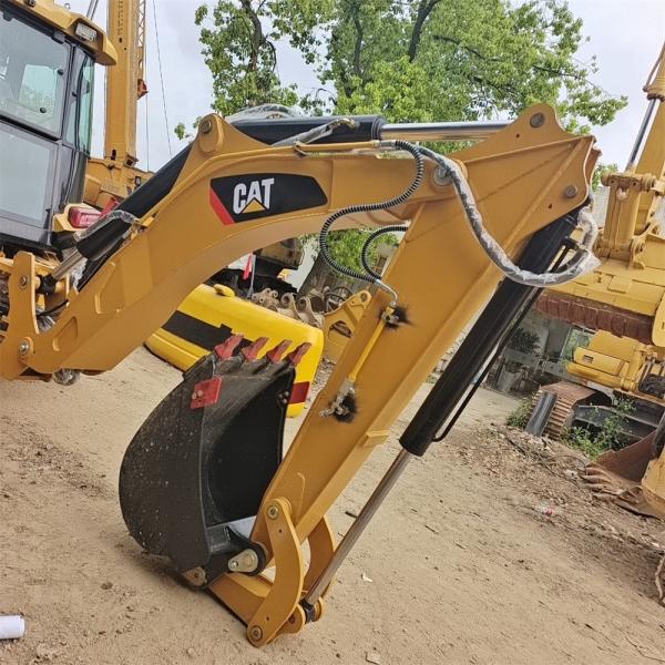 Quality ORIGINAL Hydraulic Cylinder 420F Versatile Machinery Second-hand Backhoe Wheel for sale
