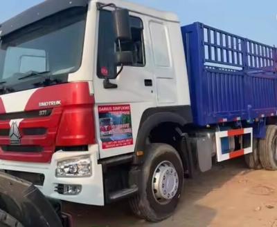 中国 30トンの20トンのダンプトラック 10タイヤ シノトラック ホウ 中古ダンパートラック 6x4 中古トラック 販売のため