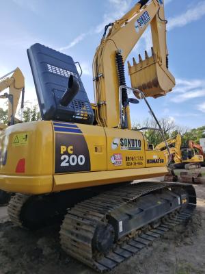 Cina 800 ore di lavoro Escavatore idraulico crawler usato pc200-8 con valvola idraulica originale in vendita