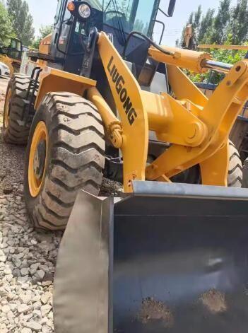 Quality ORIGINAL Engine Used LiuGong 836 Wheel Loader with 92 KW Power in Excellent for sale