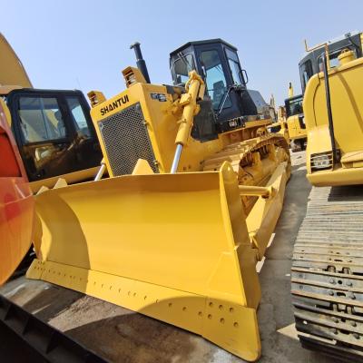 Cina Shantui SD32 Dozer 320HP Crawler Bulldozer con pezzi di ricambio e ripper senza usura per un anno in vendita