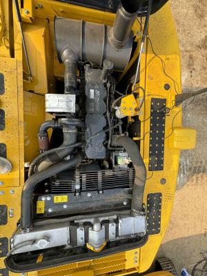 China Gebruikte Komatsu PC220-8 graafmachine met een emmercapaciteit van 1,2cbm en een SAA6D107E-1-motor Te koop