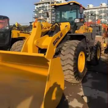 China GEBRUIKT SDLG LG956L wiellader 20 ton nominale lading Goed in gebruik SDLG-lader Te koop