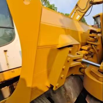 Cina Bulldozer CATERPILLAR D5K usato con capacità di dozzatura di 3,6 D5G D5H in vendita