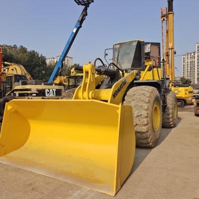 China Gebruikte Komatsu Wa470-3 voorladers met originele hydraulische pomp uit Japan Te koop