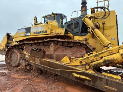 Cina Comatsu 575A Crawler Dozer con altra capacità di dozzatura e cilindro idraulico originale in vendita