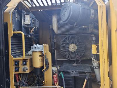 Cina CAT 312D Scavatrice idraulica a trascinatore con 1800 ore di lavoro e 12920 kg di peso della macchina in vendita