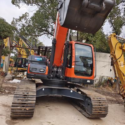 Cina Doosan DX60 DX60-9 Escavatore usato con capacità di secchio di 0,7 m3 e 2800 ore di lavoro in vendita