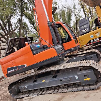 Cina Doosan DX60 DX60-9 Escavatore usato con capacità di secchio di 0,7 m3 e 2800 ore di lavoro in vendita