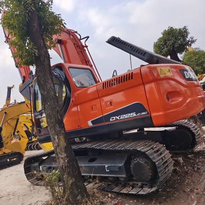 Cina Doosan DX60 DX60-9 Escavatore usato con capacità di secchio di 0,7 m3 e 2800 ore di lavoro in vendita