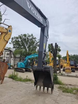 Cina Escavatore Volvo EC210 usato con motore Cummins B5.9-C e cilindro idraulico originale in vendita